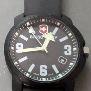 Vintage Ladies Swiss Army Recon Watch. Has New Battery. Has Been Used ...