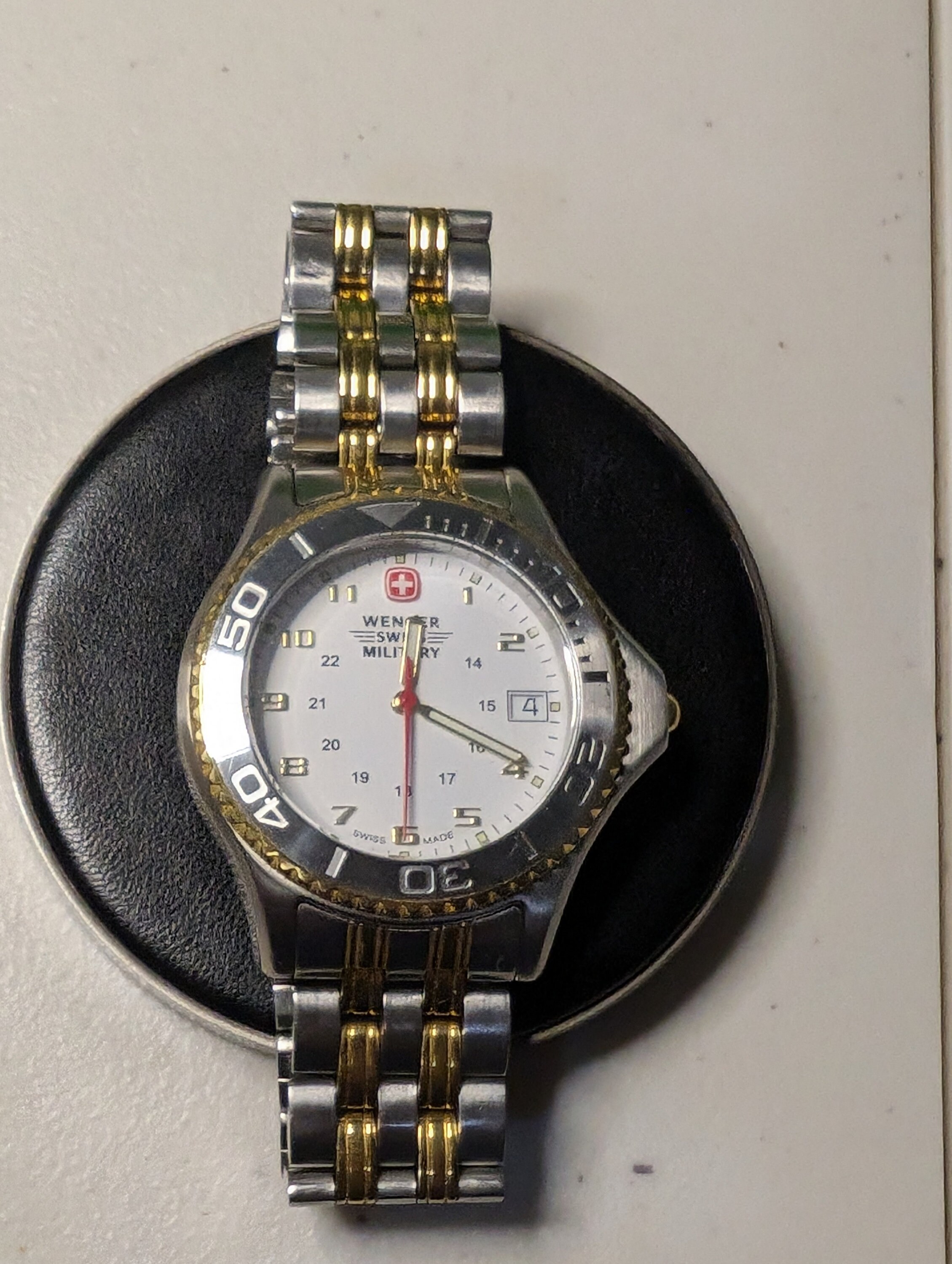 Wenger Two Tone Swiss Military Divers Watch With New Battery Keeps ...