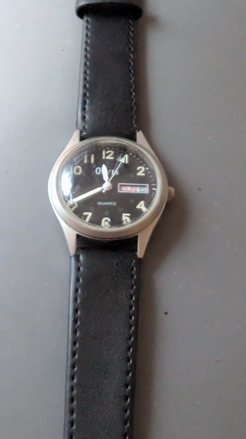 Orvis Military Style Field Watch With Day and Date. H as a New Battery ...