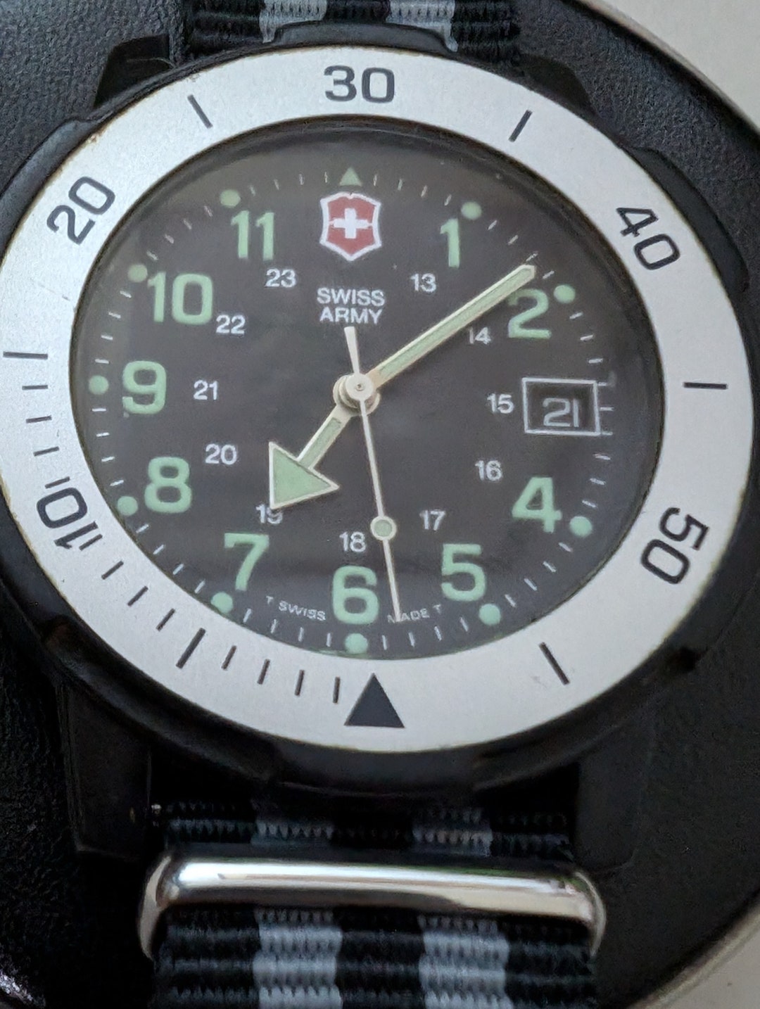 Vintage Swiss Army Diver Style Watch With Big Hands. This Watch Has a ...