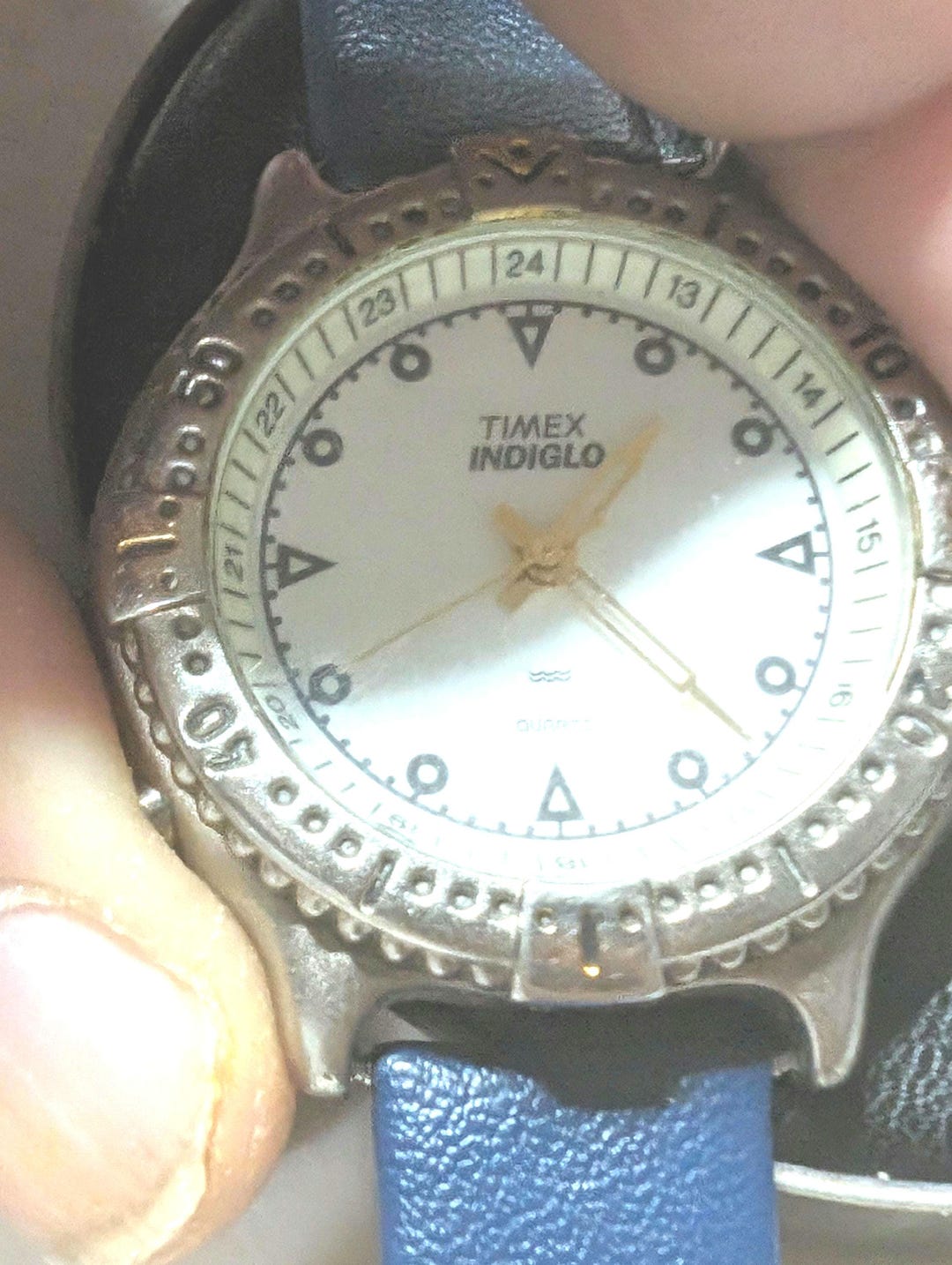 Unisex Size Timex Indiglo Quartz Watch With New Battery and Leather ...