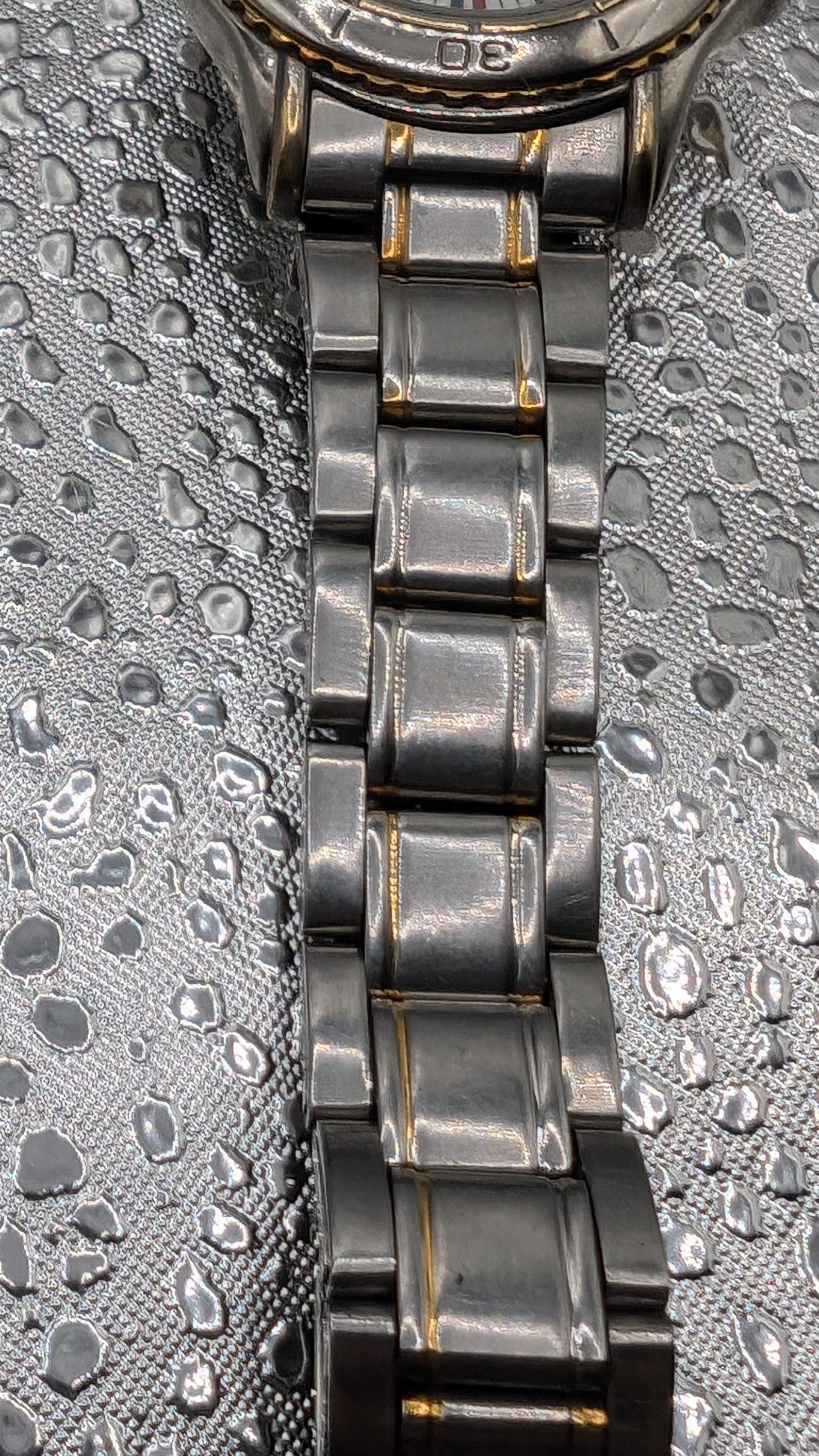 Ladies Vintage Hugo Max Quartz Watch With Flag Dial. Has New Battery ...