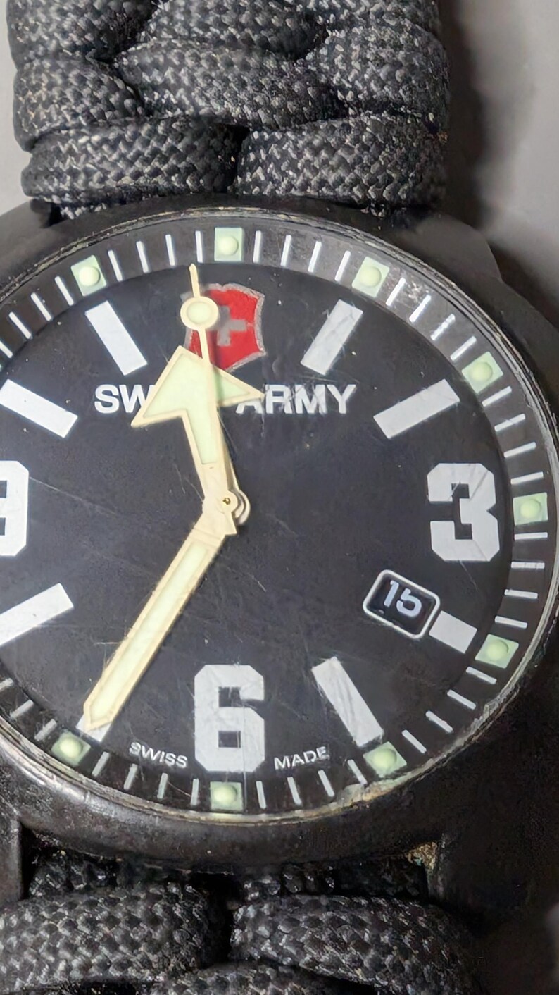 Vintage Men's Swiss Army Recon Watch With New Battery and New Black ...