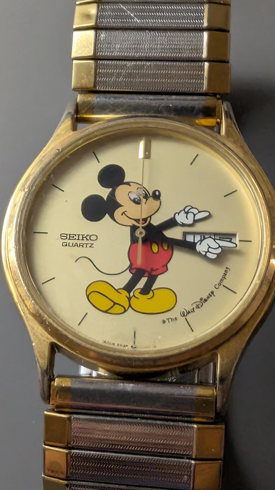 High End Seiko Mickey Mouse Watch With New Battery and Gold and Silver ...
