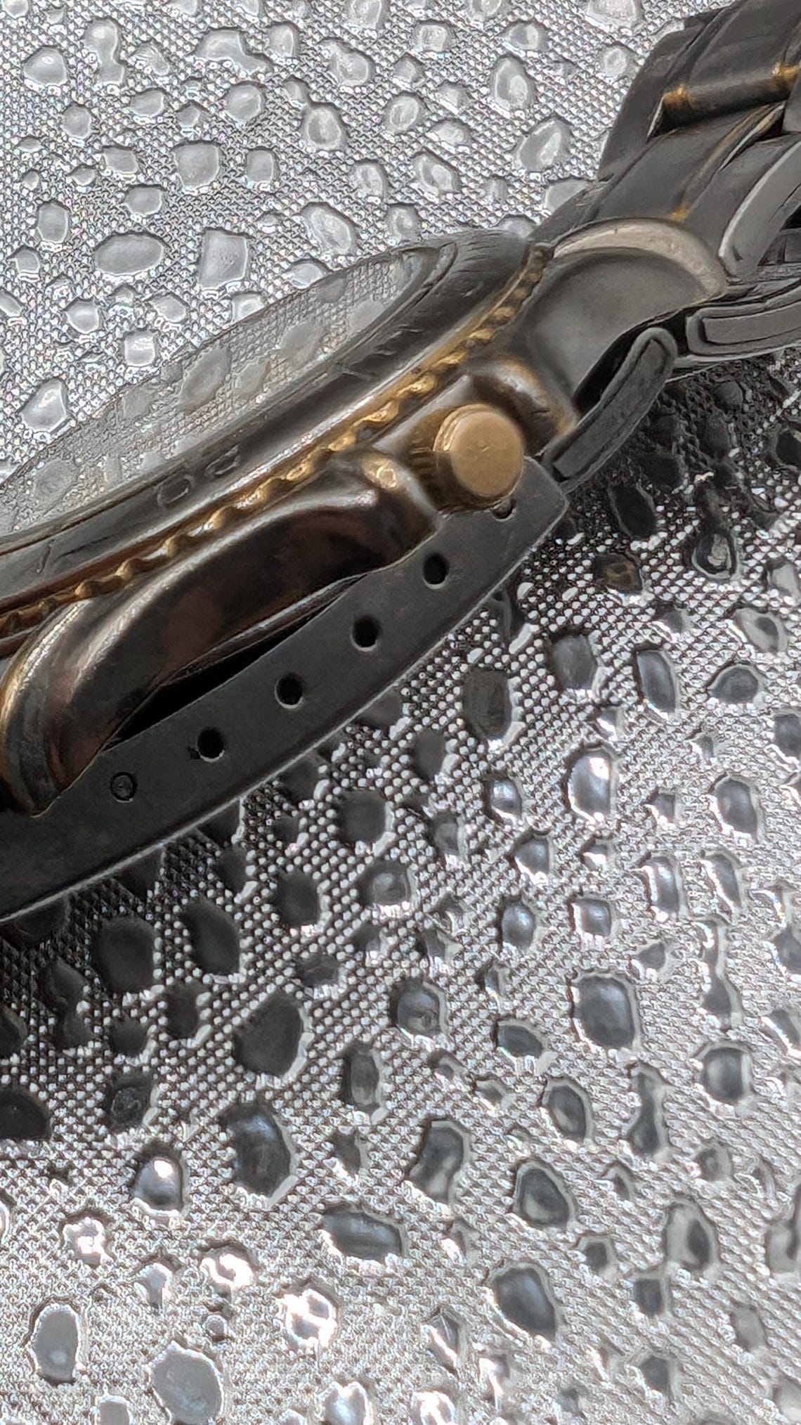 Ladies Vintage Hugo Max Quartz Watch With Flag Dial. Has New Battery ...