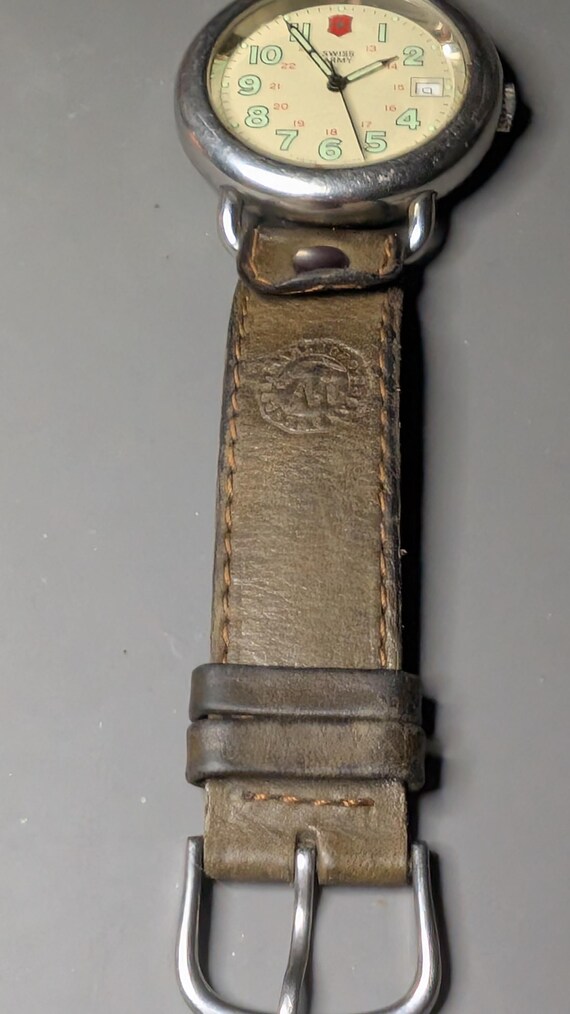 Vintage Swiss Army men's cavalry watch with original … - Gem