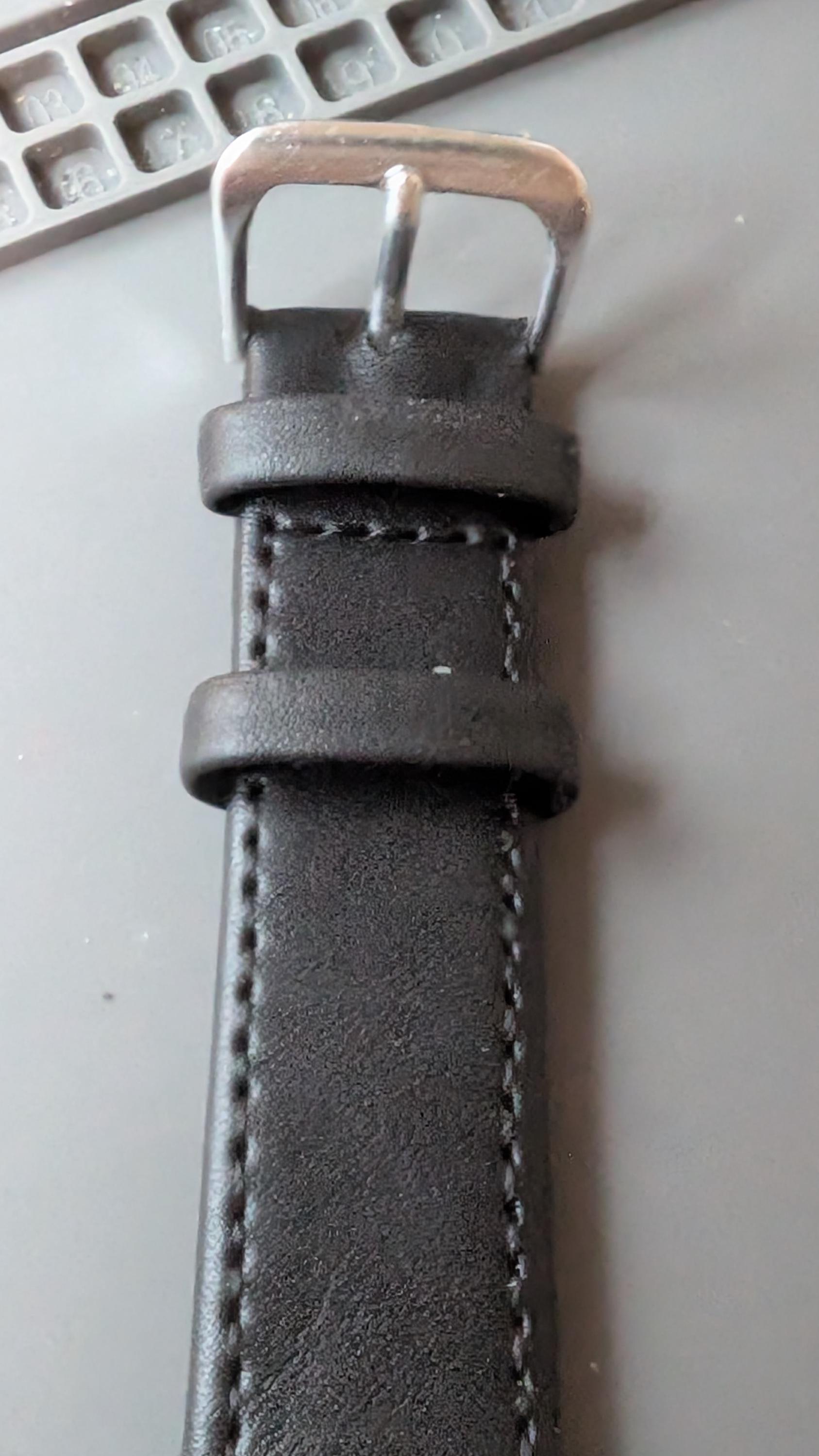 Orvis Military Style Field Watch With Day and Date. H as a New Battery ...