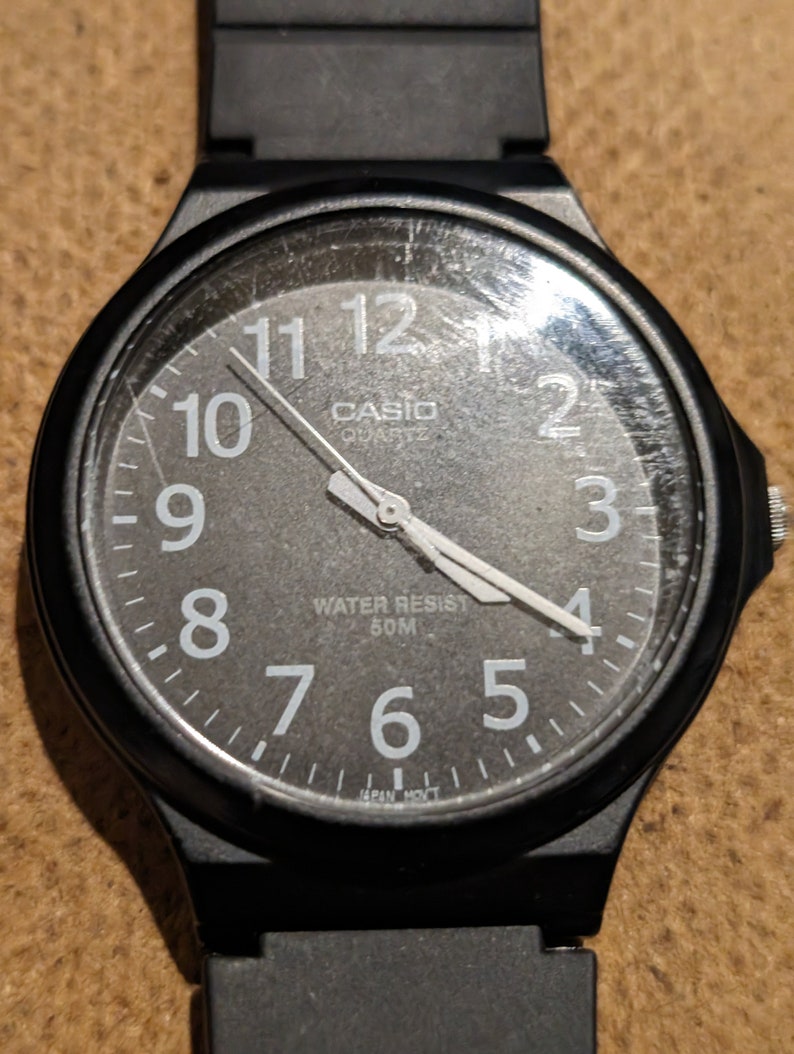 Casio 50m Quartz Watch With New Battery. Has Rubber Band and Keeps Good ...