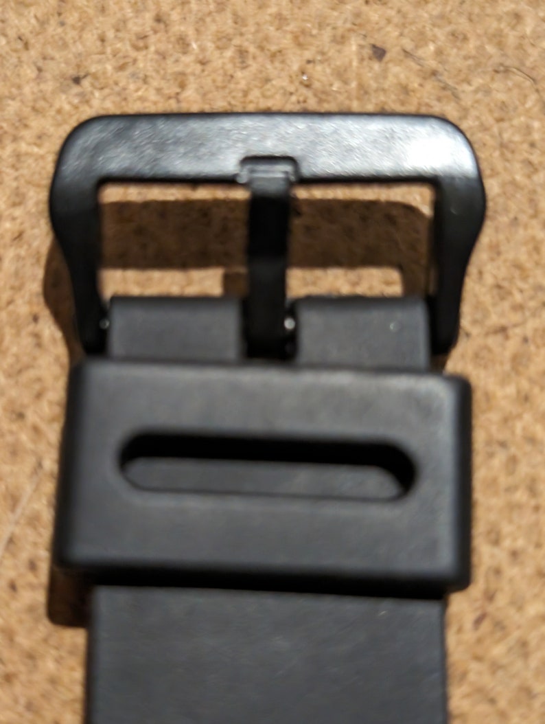 Casio 50m Quartz Watch With New Battery. Has Rubber Band and Keeps Good ...