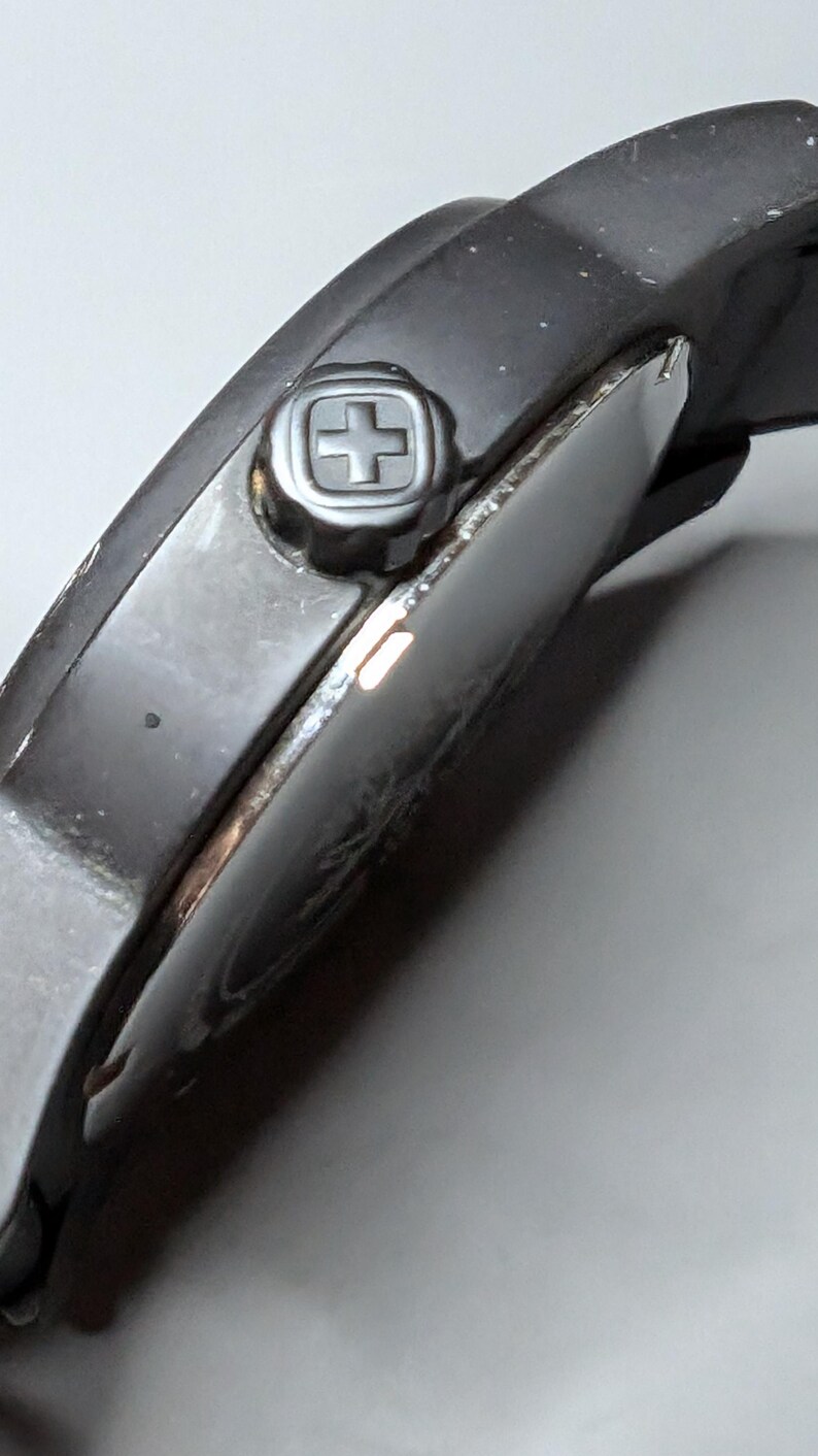 Wenger Swiss Military Quartz Field Watch With New Battery and Original ...