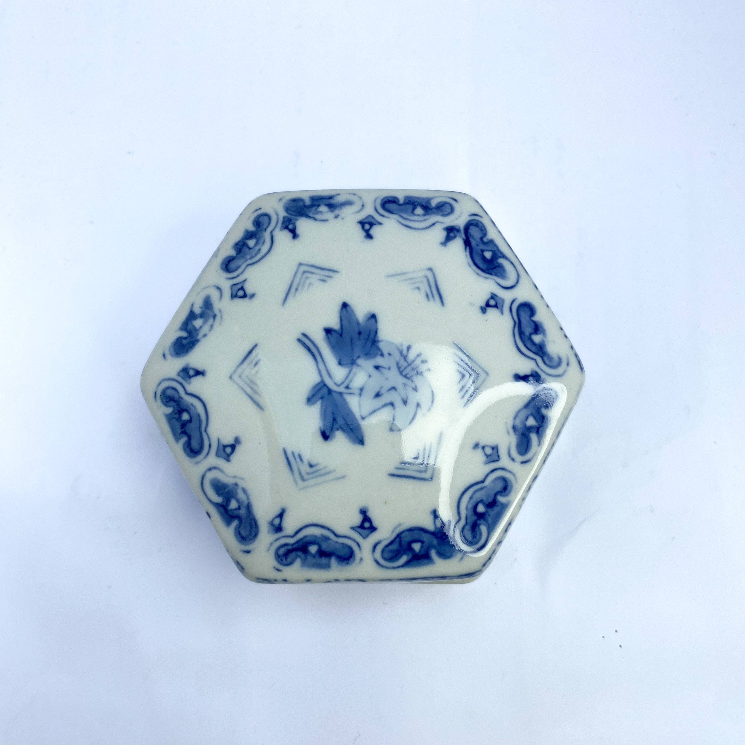 Vintage Porcelain Box - Etsy UK