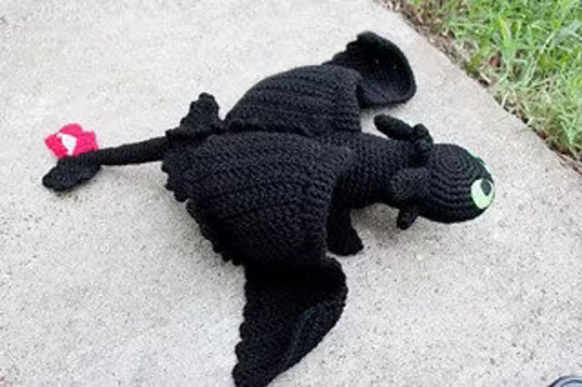 Toothless Night Fury Dragon Crochet Pattern: Amigurumi 'how to Train ...