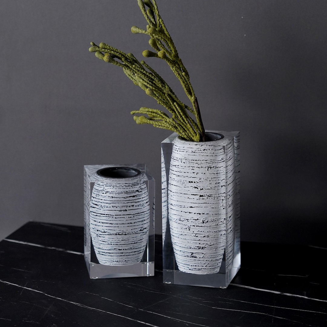 Modern Rustic Modern White Vase, | Frozen Art | Vase in Clear Acrylic ...