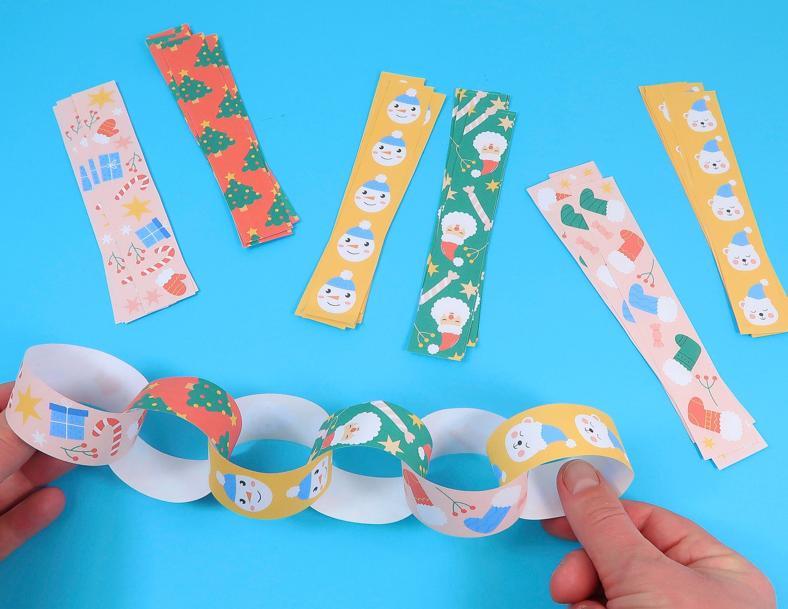 Printable Christmas Paper Chain - Traditional Christmas Party ...