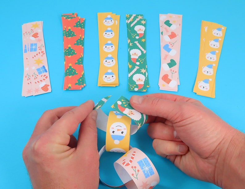 Printable Christmas Paper Chain - Traditional Christmas Party ...