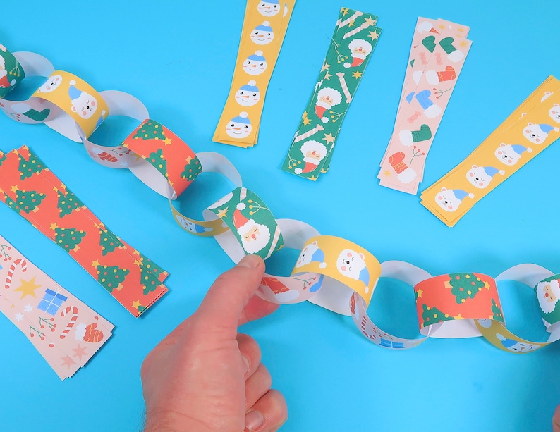 Printable Christmas Paper Chain - Traditional Christmas Party ...