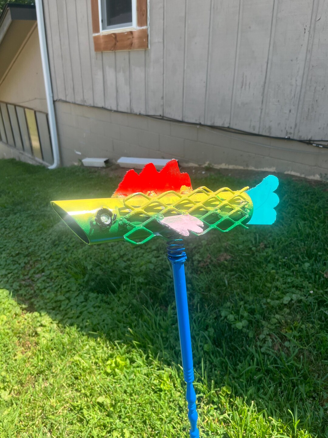 Kinetic Swimming Fish Metal Garden Statue Outdoor Sculpture Yard Stake ...