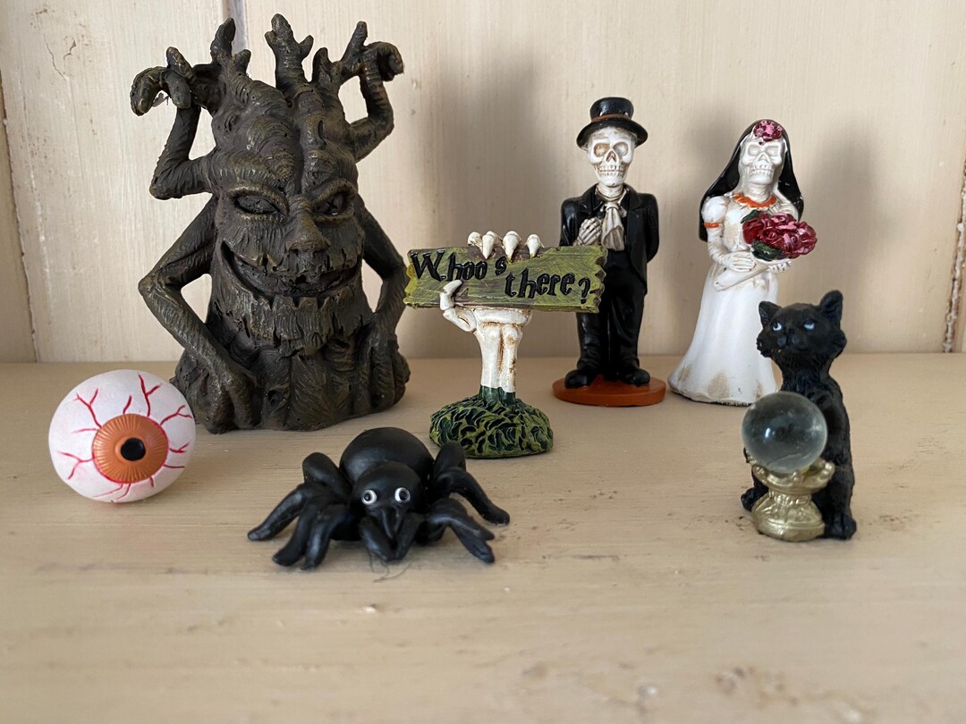 Halloween Fairy Garden Haunted House Characters Figurines 7 Piece Kit ...