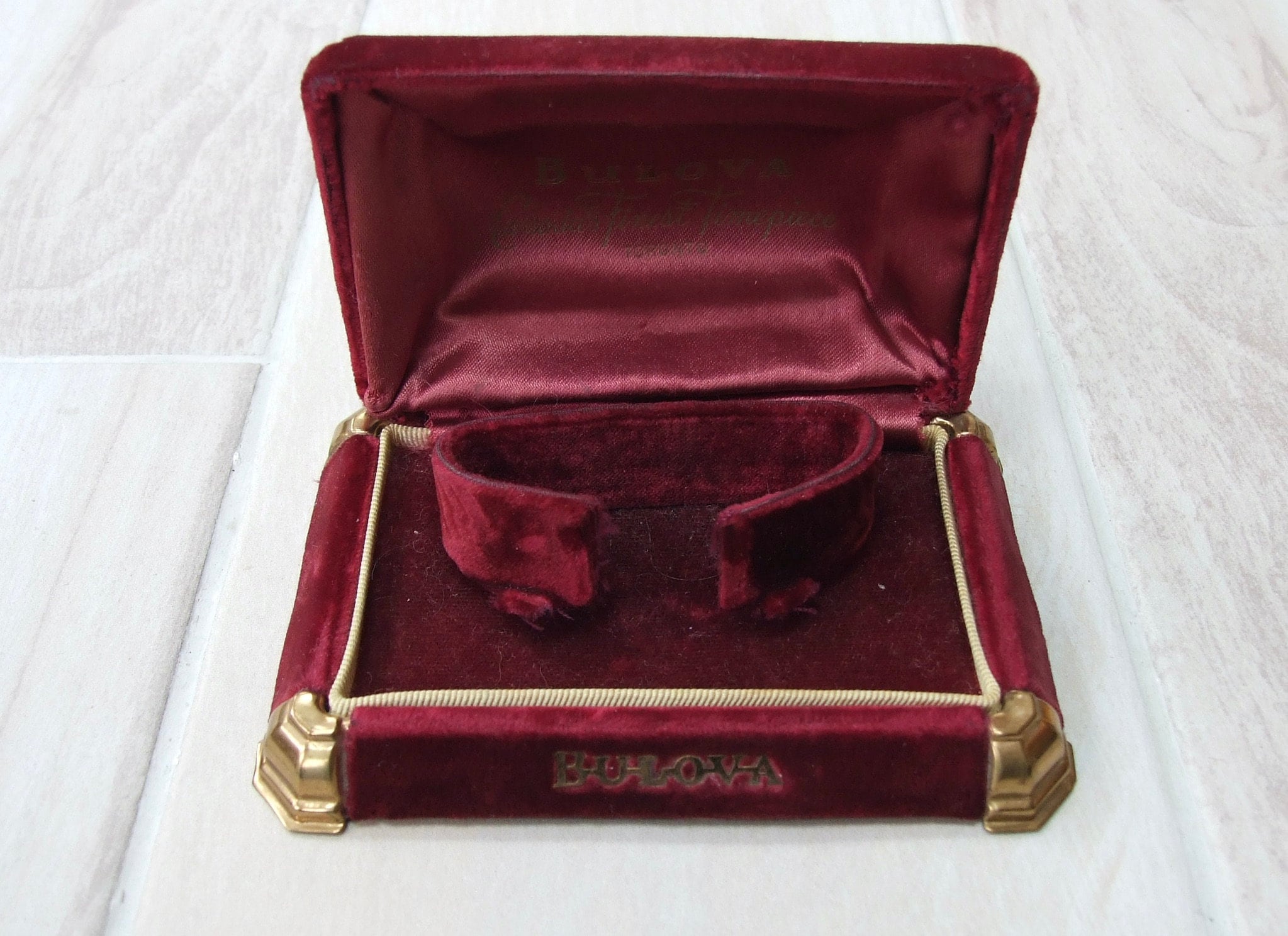 Vintage Retro 1940'S Velvet Bulova Watch Box - Etsy