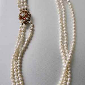 Vintage Retro 1940'S Triple Strand Pearl Necklace 9kt Gold Clasp ...