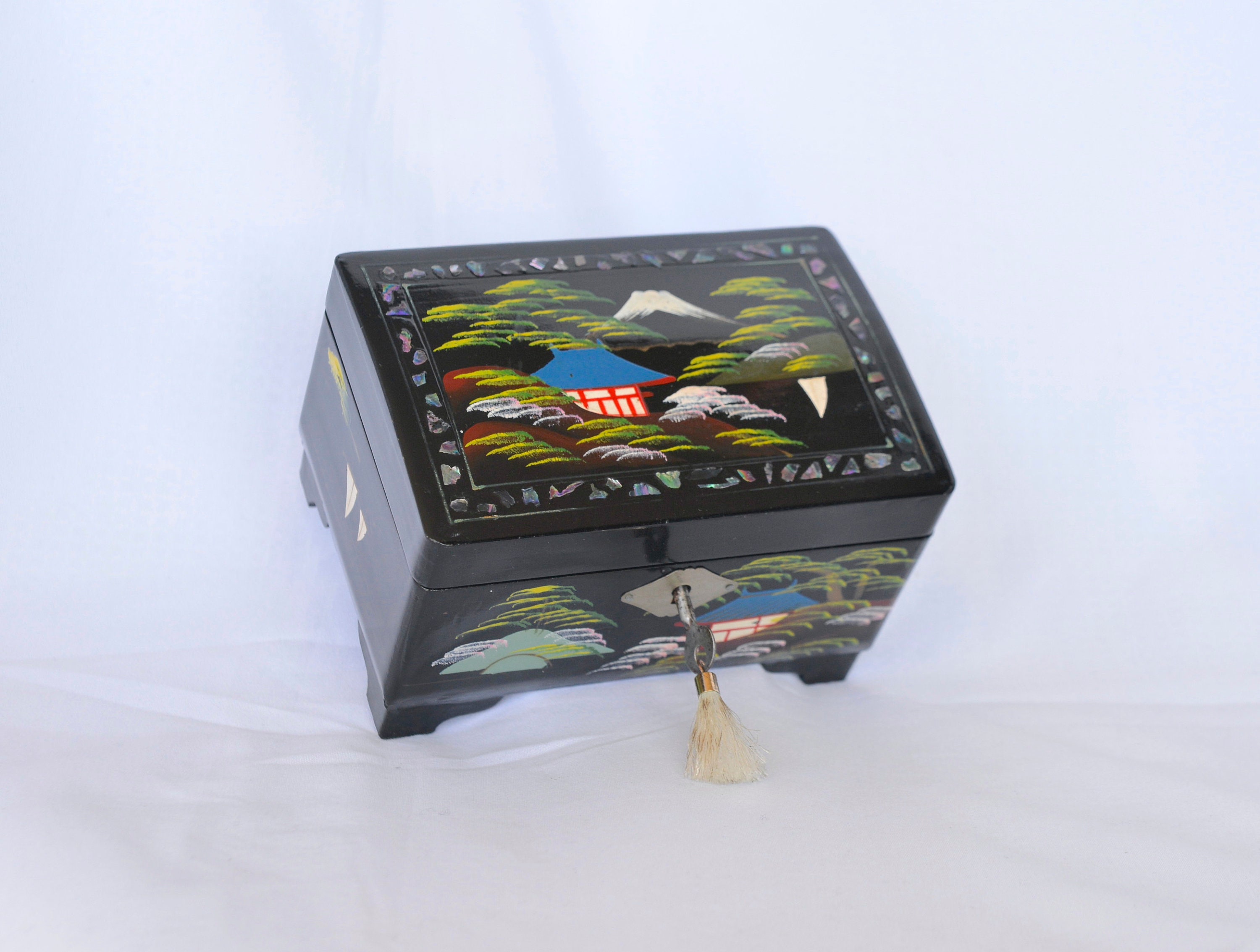 Vintage Japanese Black Lacquer Musical, Jewelry Box Liquored Japanese ...
