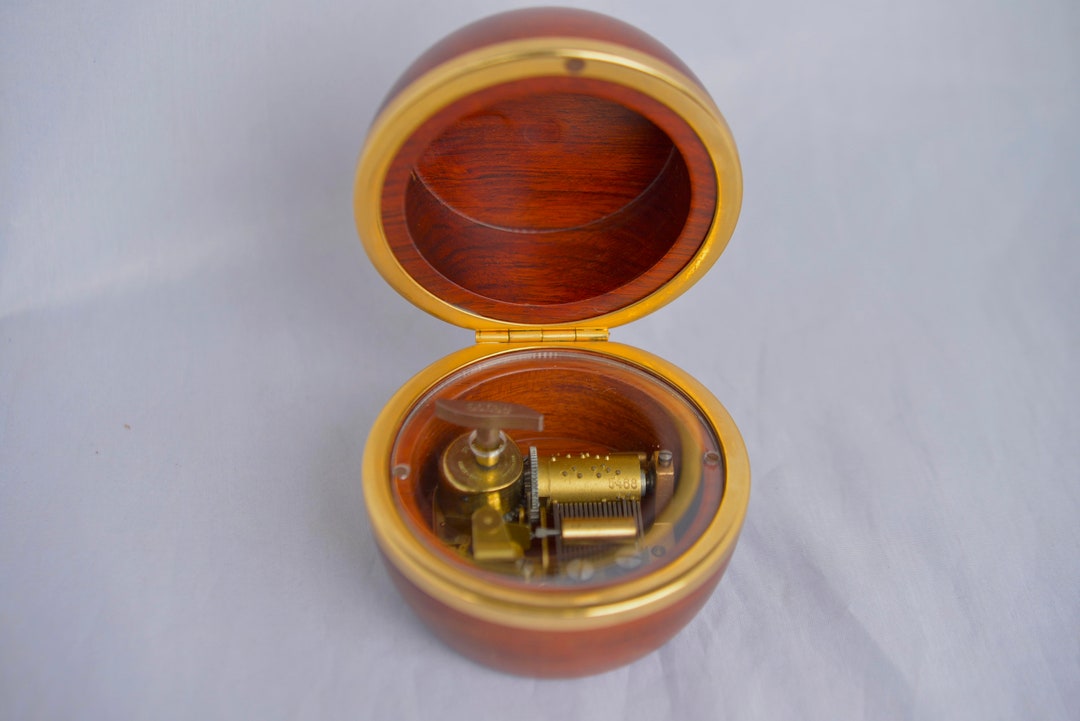 Reuge Round Wooden Music Box Switzerland 18th Variation on A Theme of ...