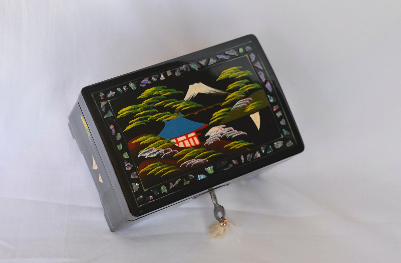 Vintage Japanese Black Lacquer Musical Jewelry Box, Mother of Pearl ...