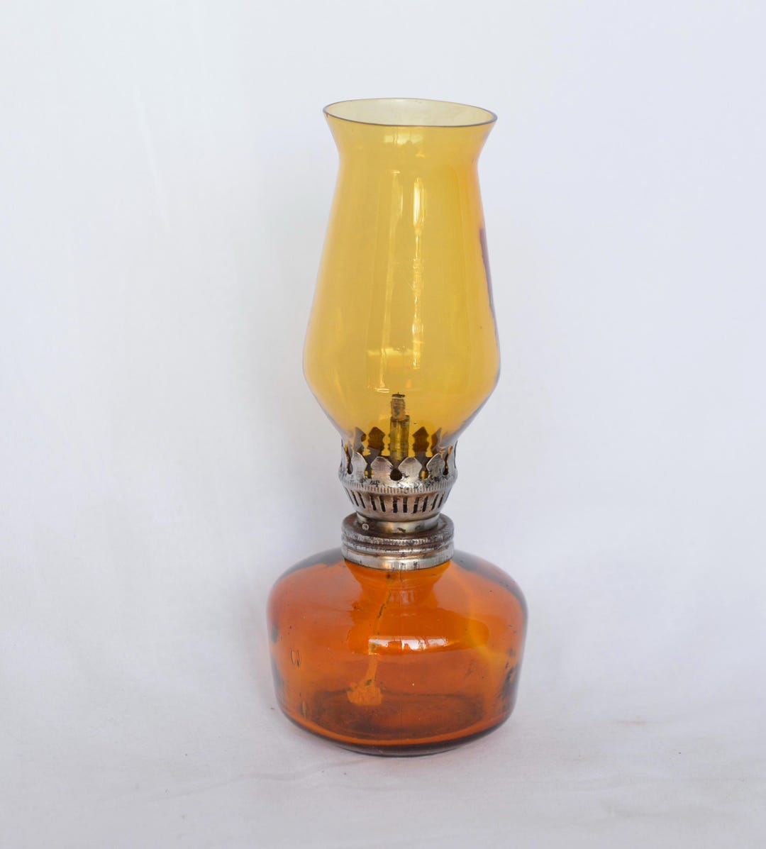 Vintage Small Amber Glass Kerosene Oil Lamp With Original Hurricane ...