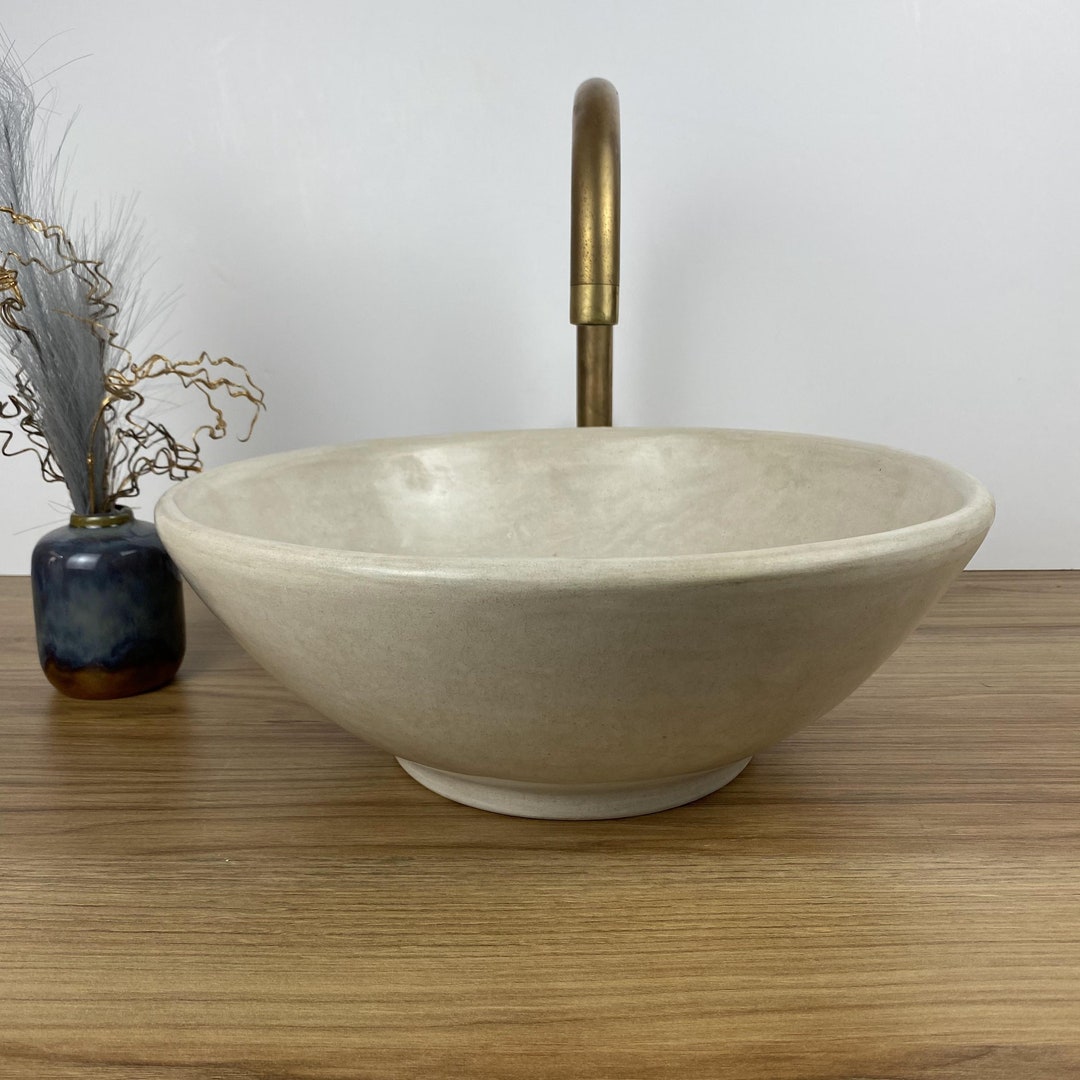 Handcrafted Moroccan Tadelakt Terracotta Basin in Off-white Round ...