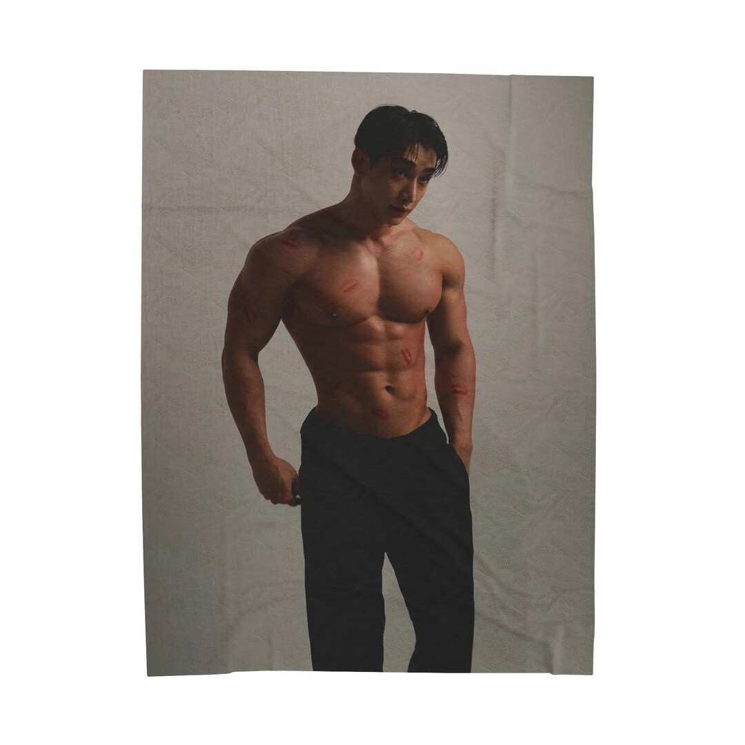 Wonho Plush Blanket, Wonho Abs Photo Blanket, Custom Gift for K-pop ...