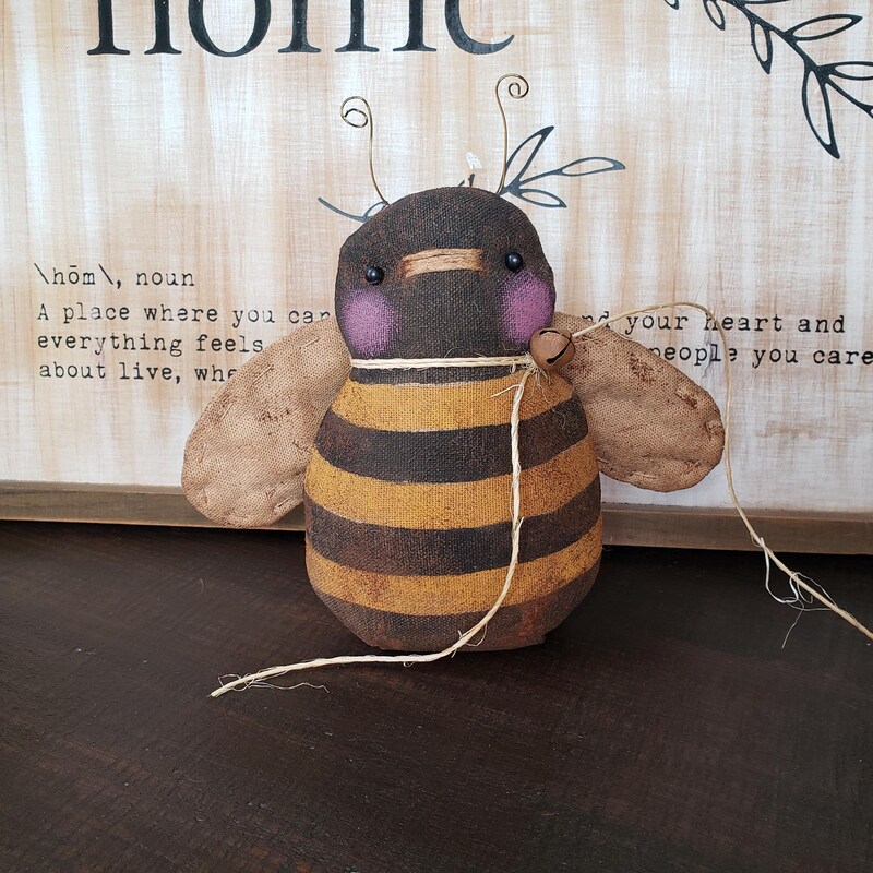 Primitive Bee - Etsy
