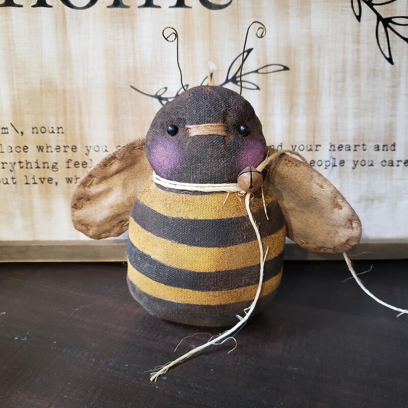 Primitive Bee - Etsy
