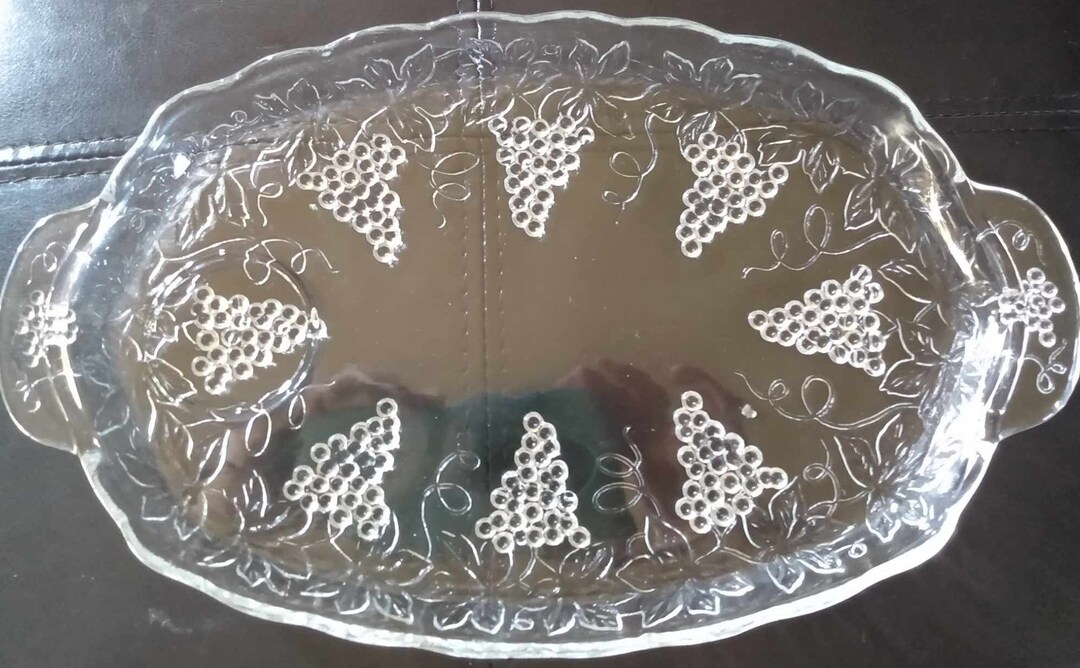 Antique 1950's Anchor Hocking Grapevine Snack Plates 4 Piece Set, Grape ...