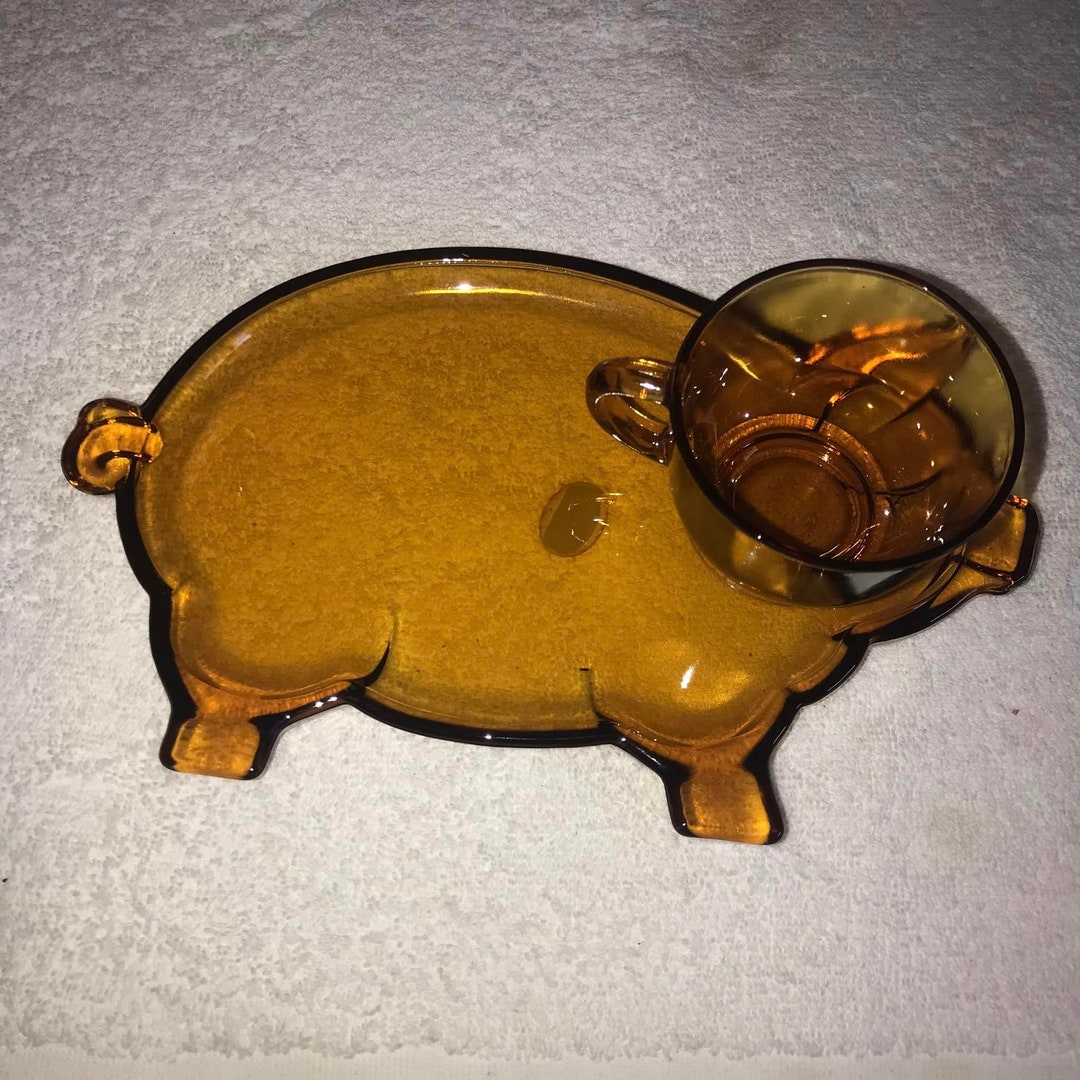 Vintage Tiara Indiana Amber Glass Glass Pig Snack Plate and Cup Set 2 ...