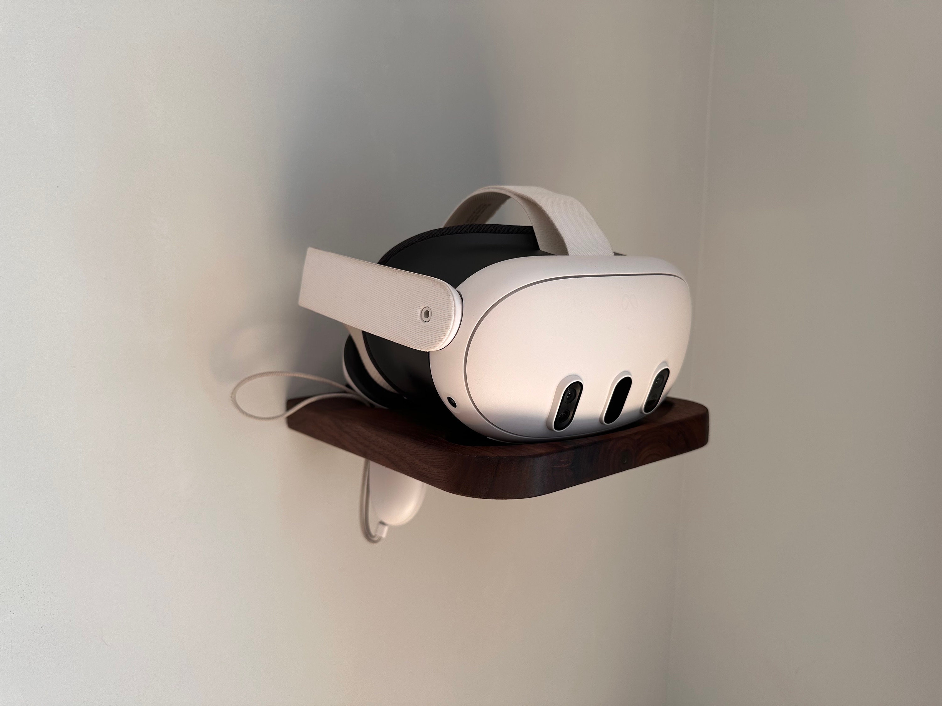 Handcrafted Meta Quest 3 VR Headset Wall Mount Stand - Premium Wood - Etsy