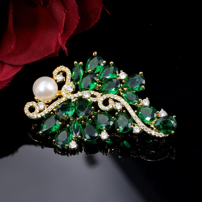 Emerald Green Brooches - Etsy