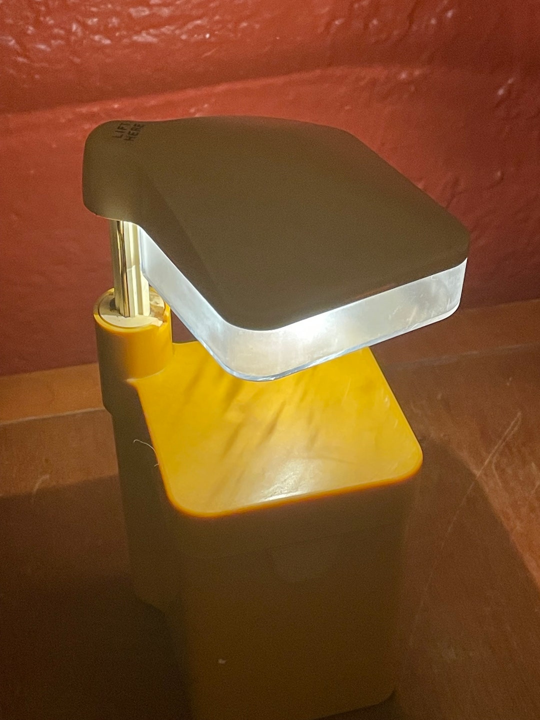 Rare 1960s Portable Table Lamp Vintage Eveready swivel-lite - Etsy