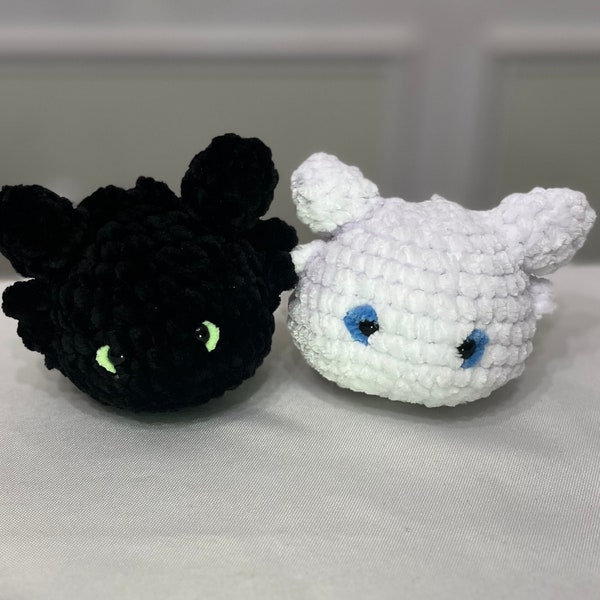 Toothless and Light Fury Keychains - Etsy