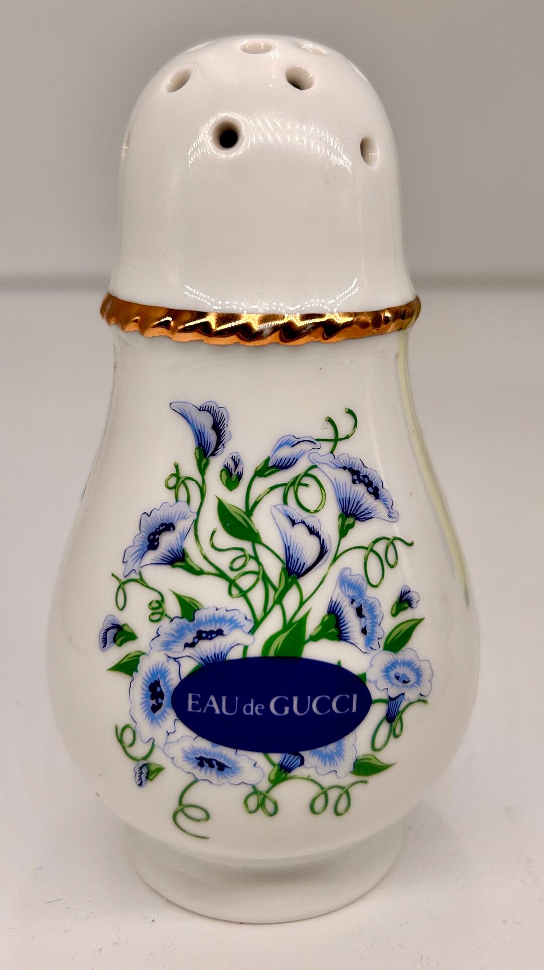 Gucci Porcelain EAU DE GUCCI Powder Shaker in Excellent Condition - Etsy