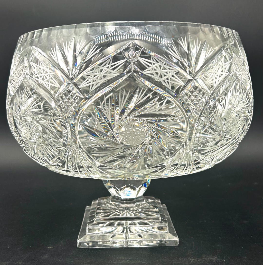 Large Crystal Glass Centerpiece Bowl Vintage Glass Bowl - Etsy Large Crystal Glass Centerpiece Bowl Vintage Glass Bowl - Etsy