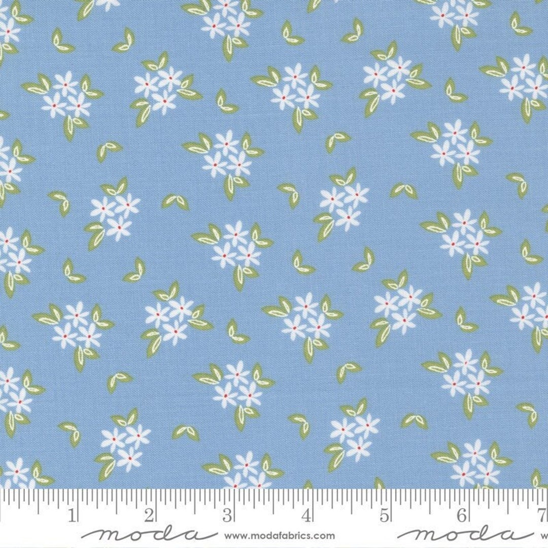 Emma Daisies Bluebell by Sherri and Chelsi for Moda Fabrics 37632 19, 1 ...
