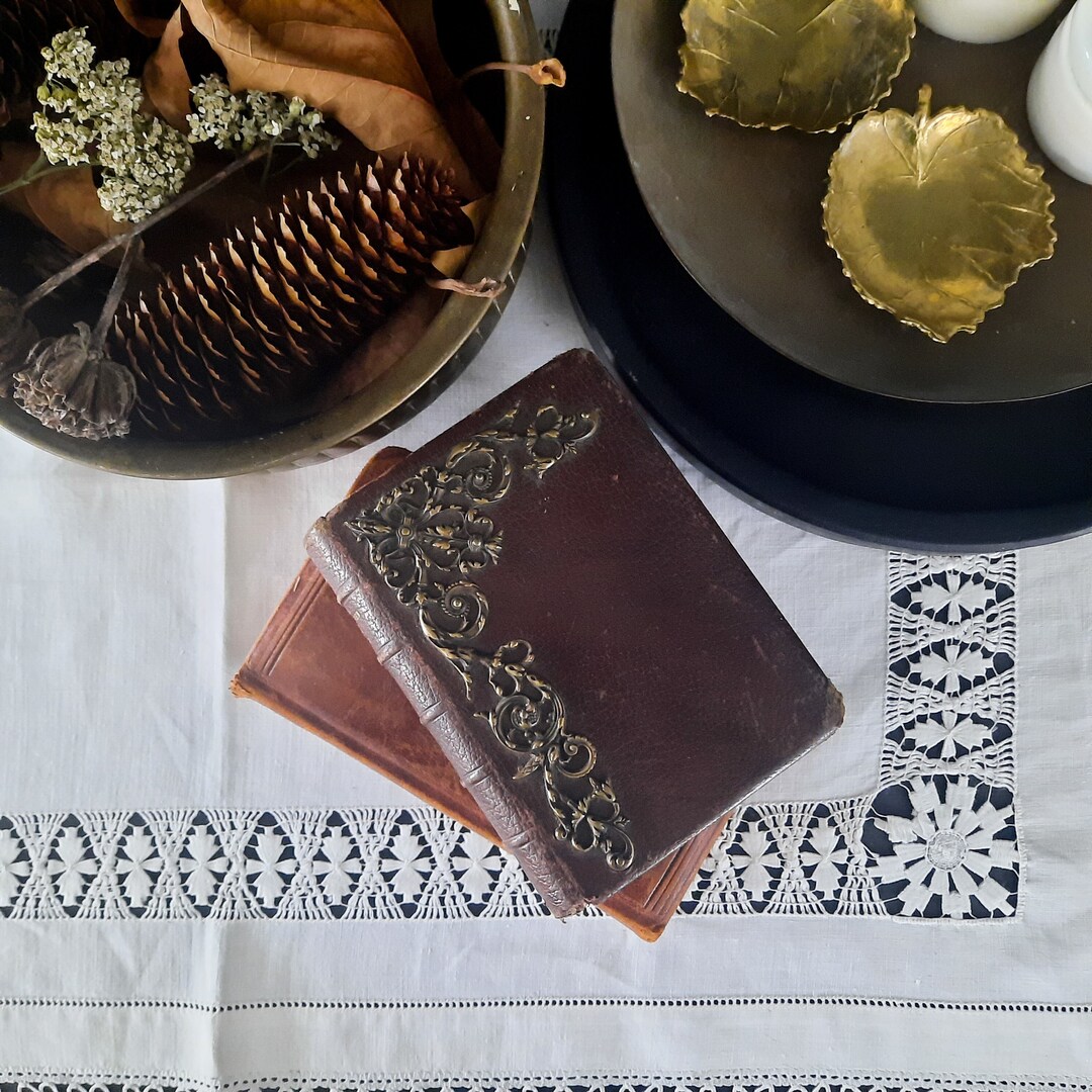 1867 Vintage Parishioner's Bible, Authentic French Religious ...