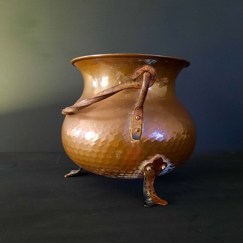 Vintage Hammered Copper Cauldron With Iron Handles, Ritualistic Wiccan ...