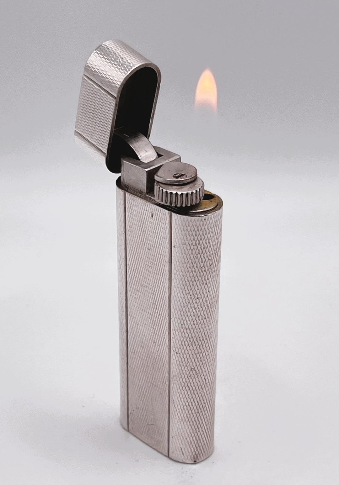 Cartier Vintage WORKING Oval Lighter in Silver Plated Barley Grain D ...