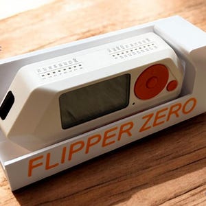 Flipper Zero Desk Stand Docking Station - With or Without Case - Charge ...