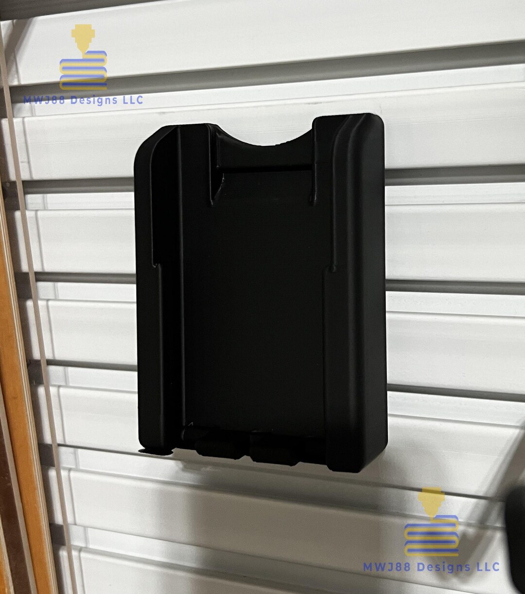 Craftsman 20V Battery Holder Mount for Rubbermaid Fasttrack Garage Wall ...