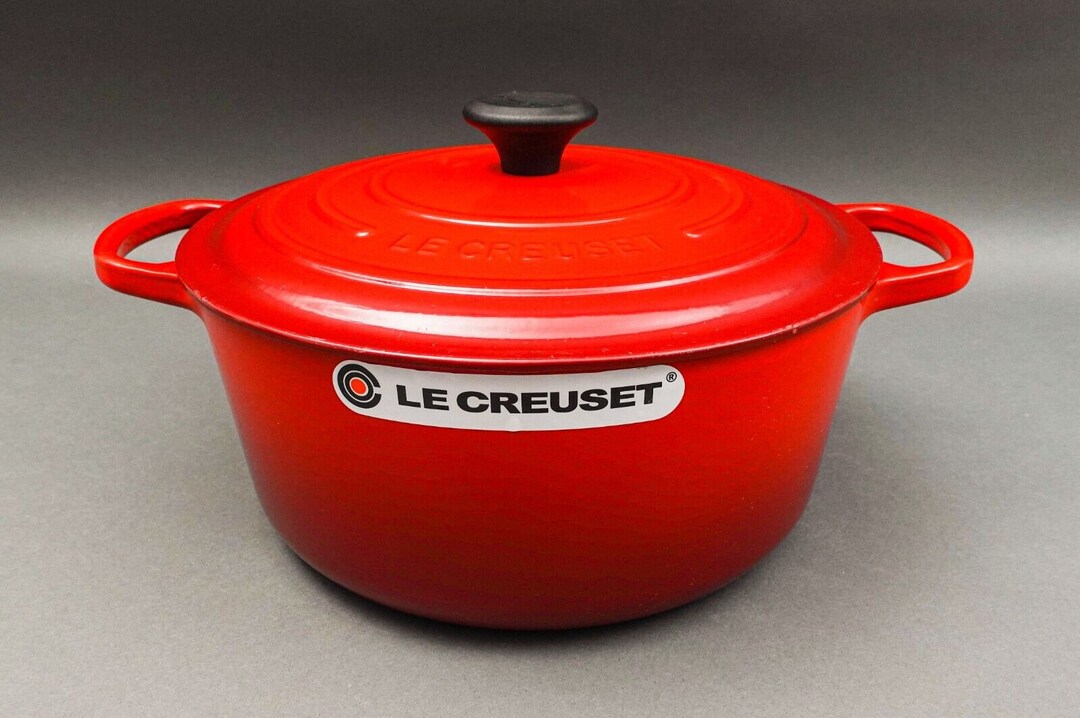 Le Creuset France #28 Red Enamel Cast Iron Round Dutch Oven Casserole ...