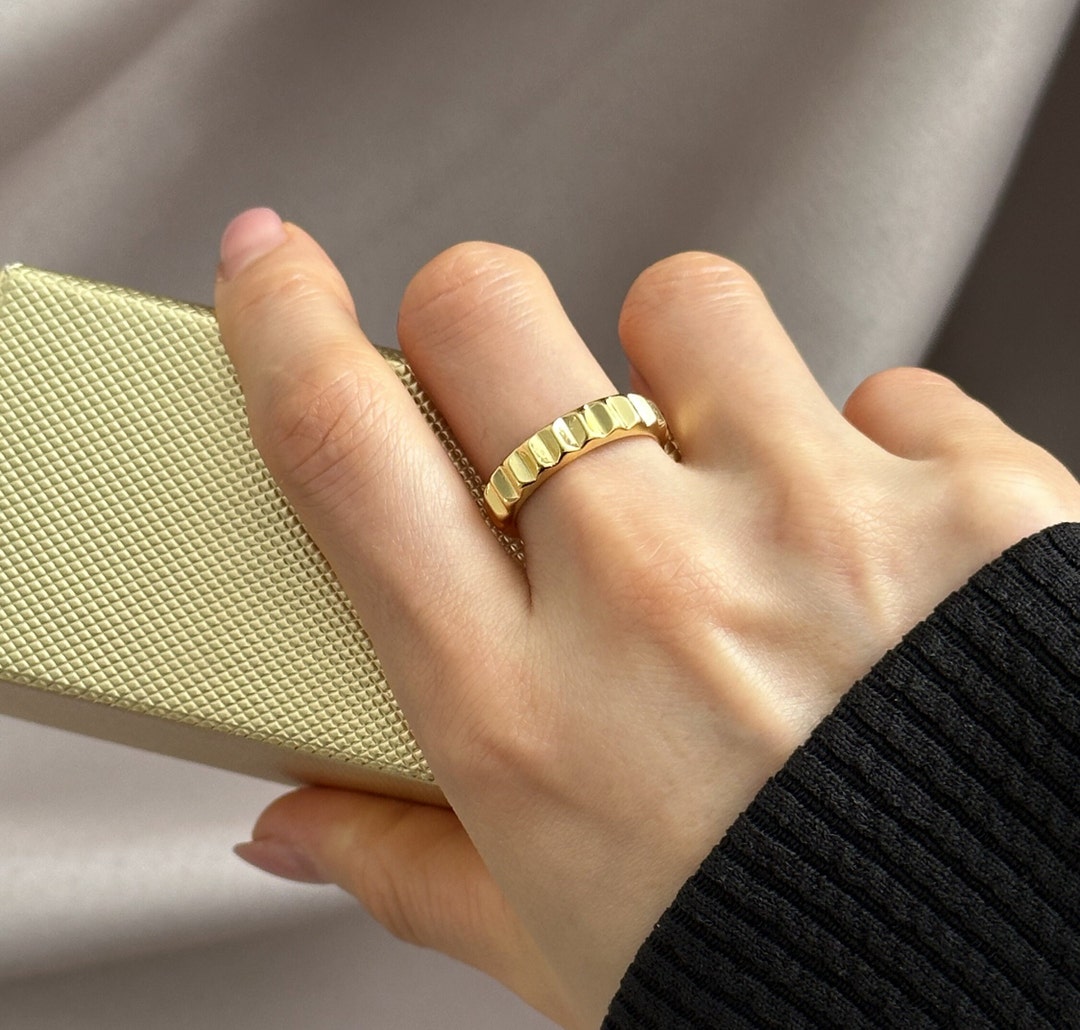 Gold Vertical Lines Band Minimalist Gold Ring Geometric Gold Ring Thin ...