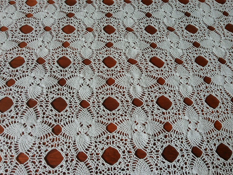 Doily Lot, Vintage Crocheted Tablecloth and 3 Doilies, White - Etsy