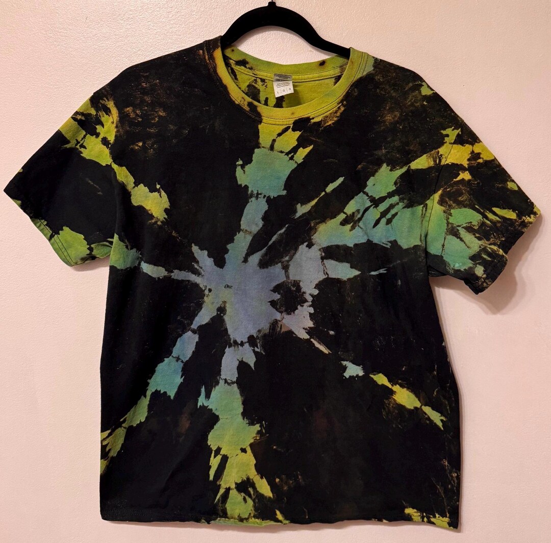 LARGE Reverse Tie Dye T-shirt - Etsy
